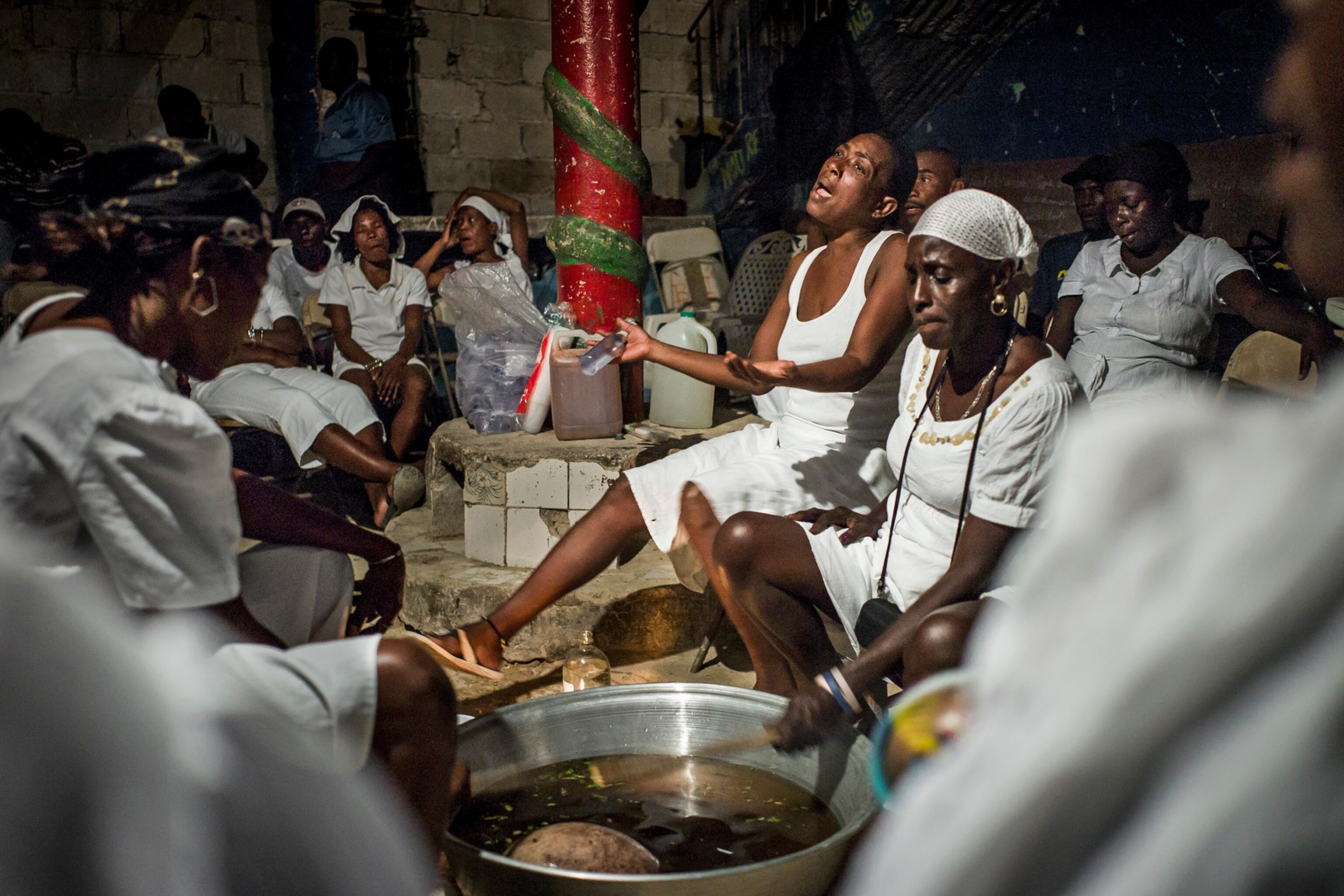 See pictures of death and burial rituals from different cultures