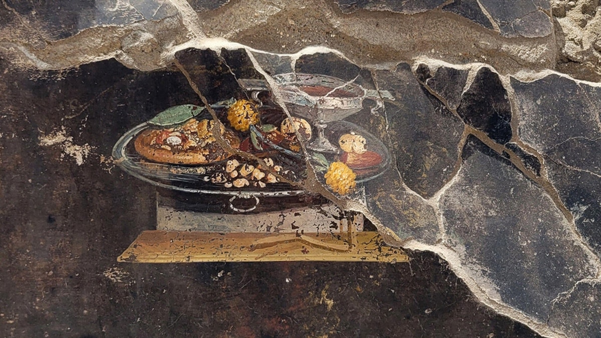 Is that an ancient pizza? Here’s what people really ate in Pompeii ...