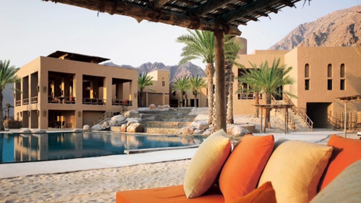 Beyond Green Travel with Costas Christ Arabian Oasis: Oman | National ...