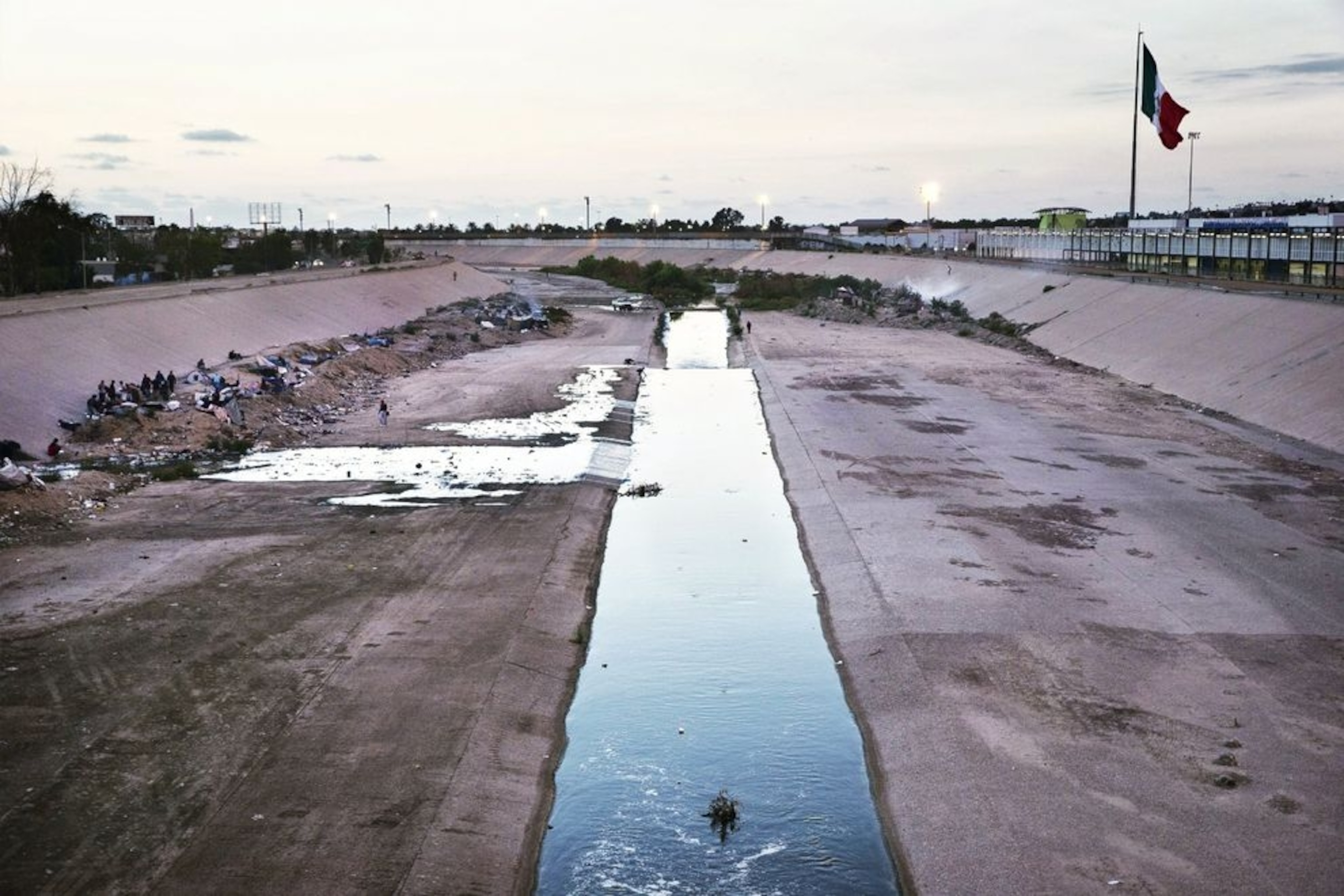 In Tijuana, Mexicans Deported by U.S. Struggle to Find ‘Home’