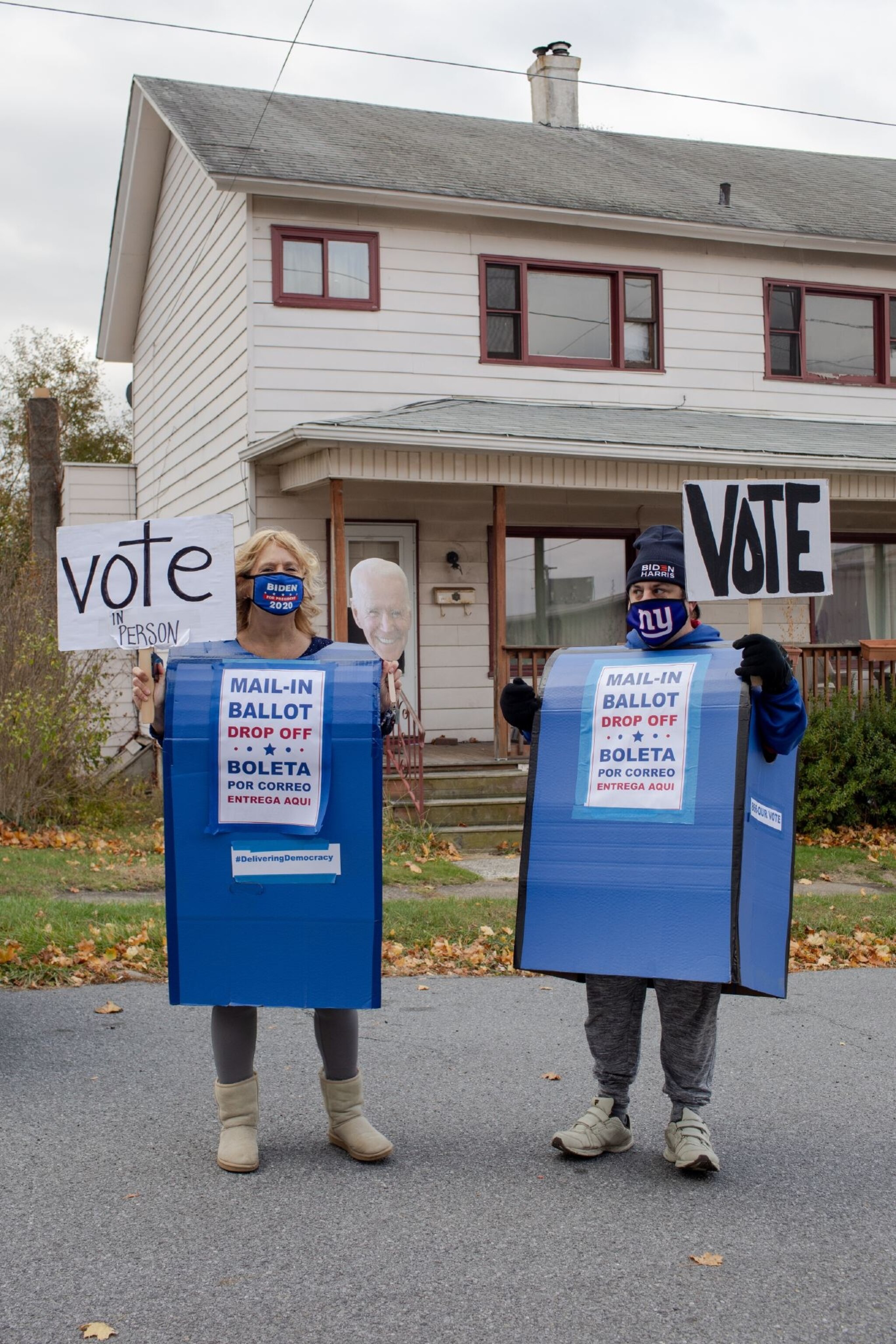 Pictures show the final days of a U.S. election like no other