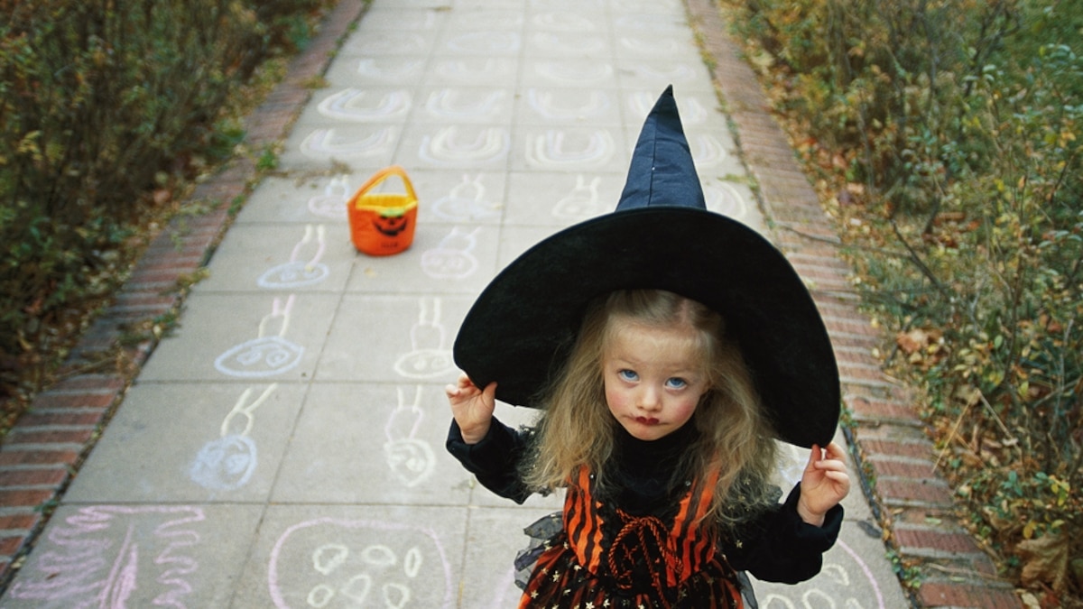 Halloween 2010: Top Costumes, History, Myths, More | National Geographic