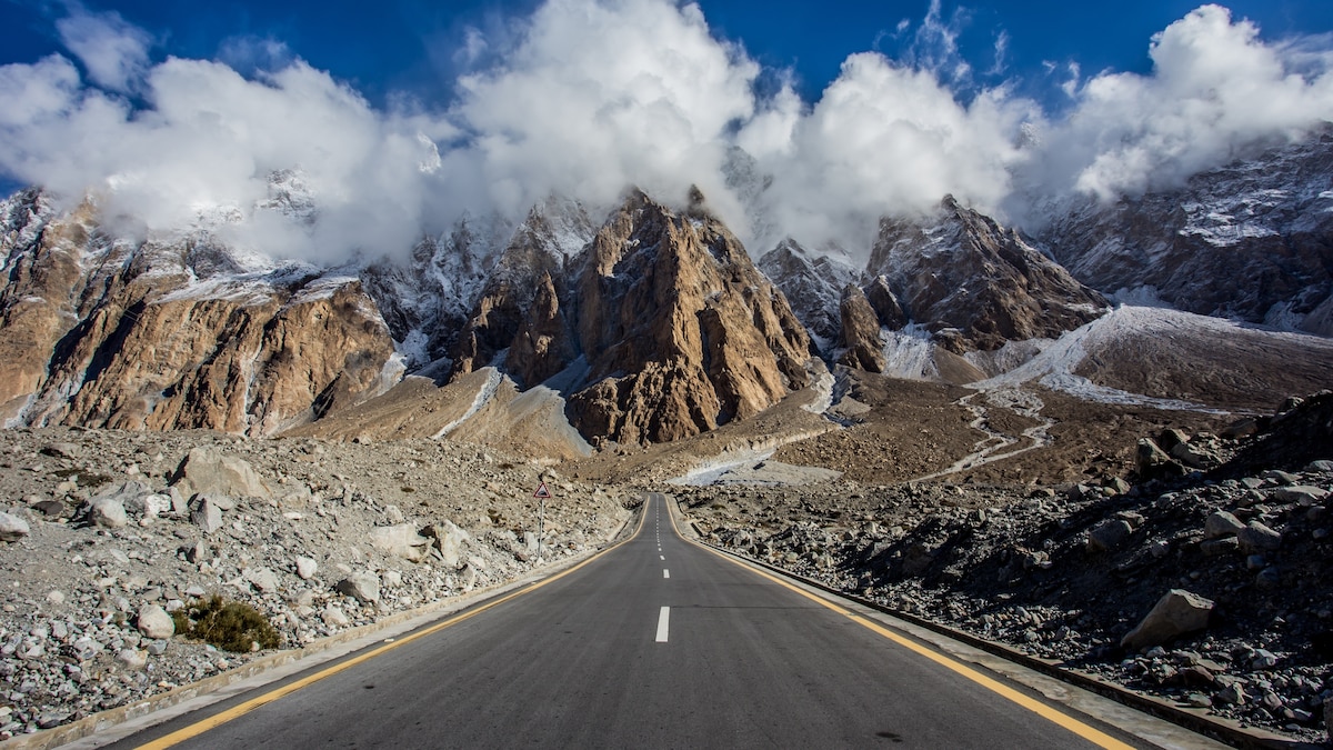 Traveling Asia's record-setting roads | National Geographic
