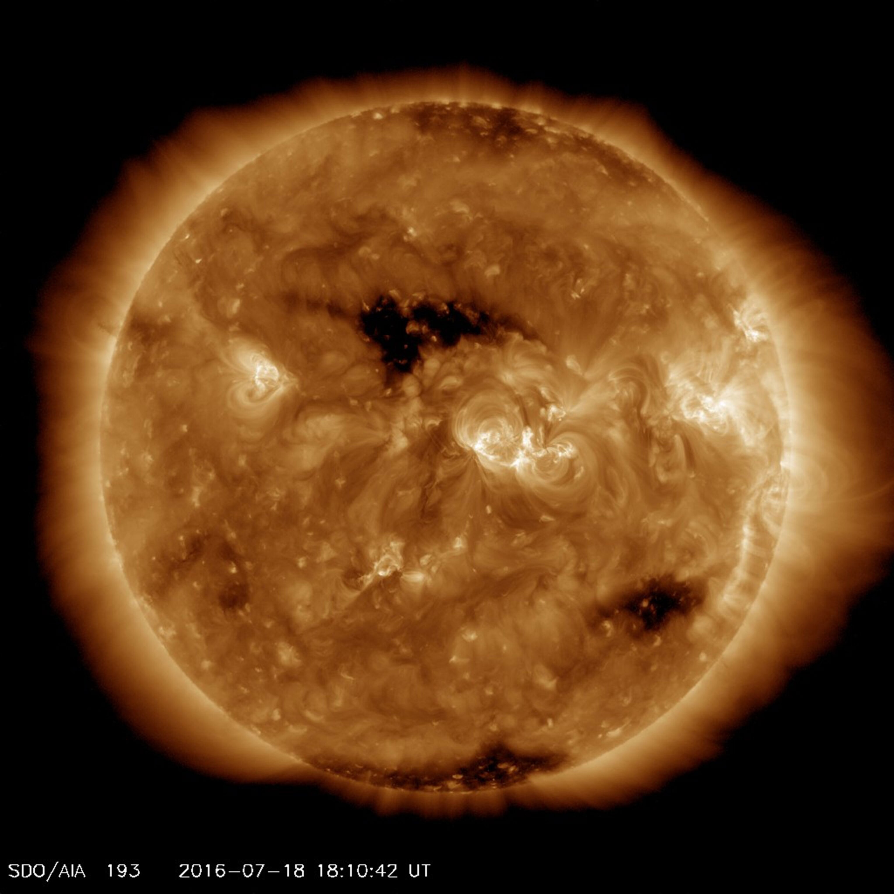 This Week’s Night Sky: Watch for Auroras Triggered by Sun Stream