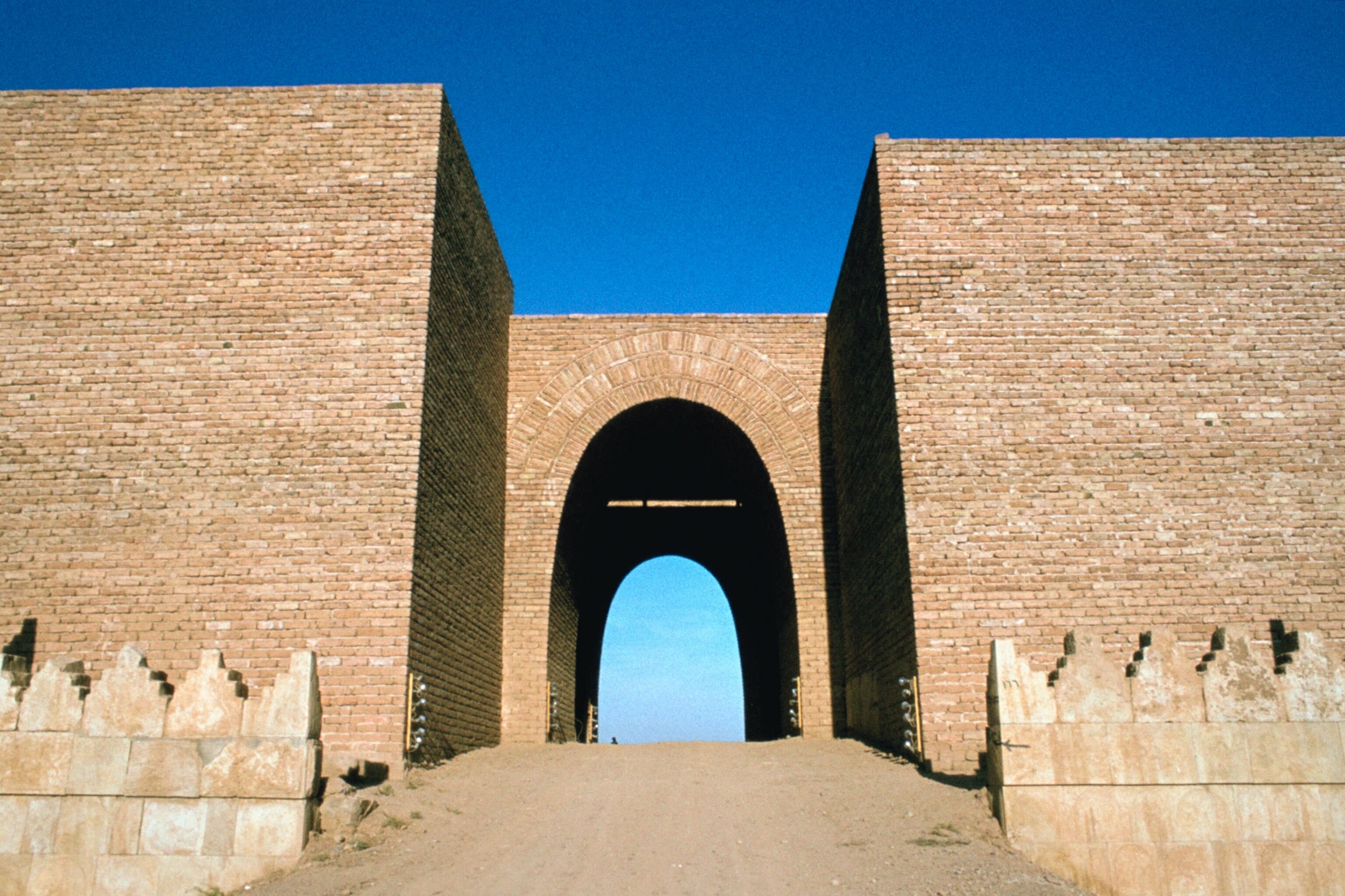 Stunning ancient artwork found at site attacked by ISIS