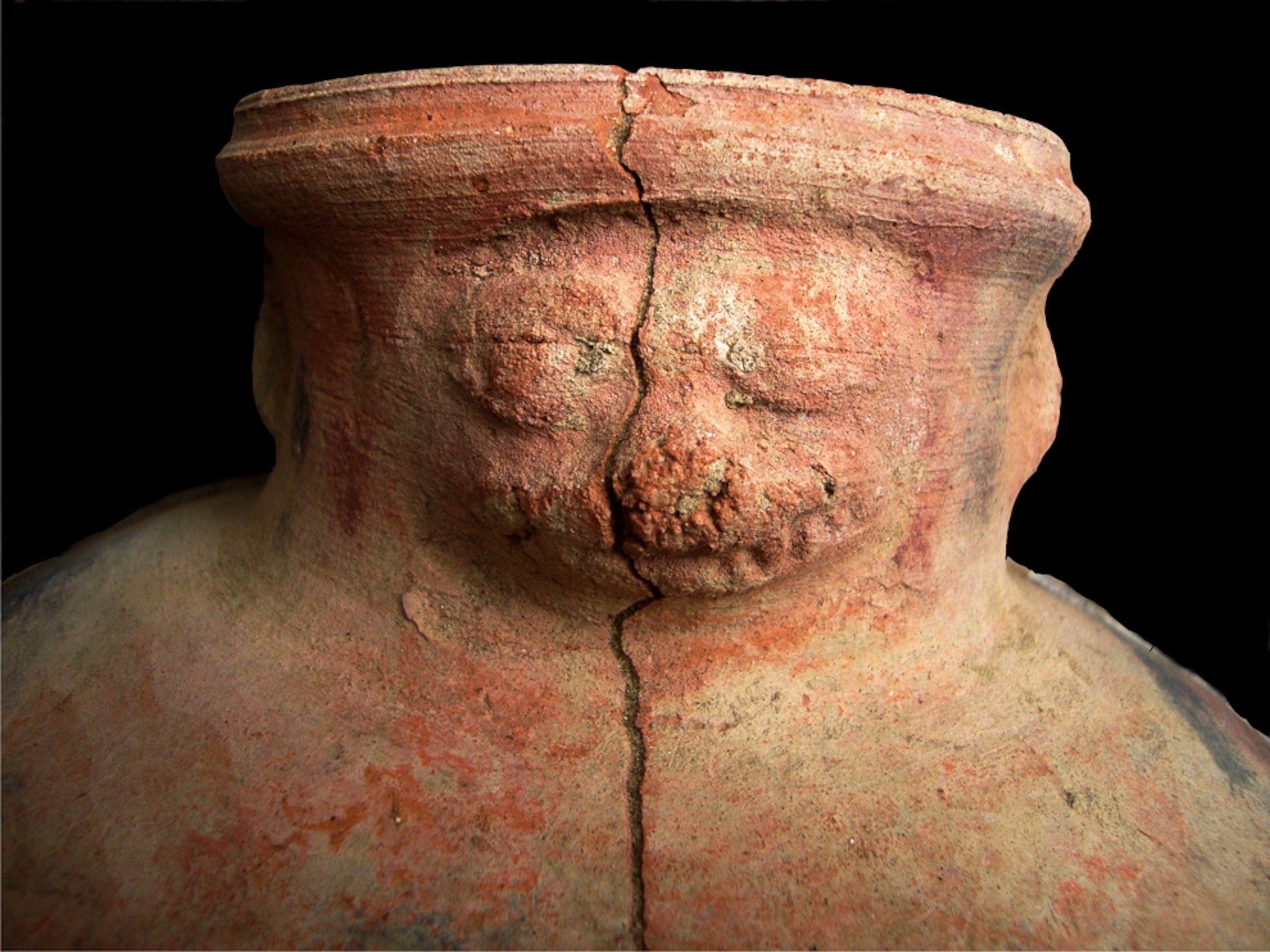 Pictures: Human-Sacrifice Chamber Discovered in Peru | National Geographic