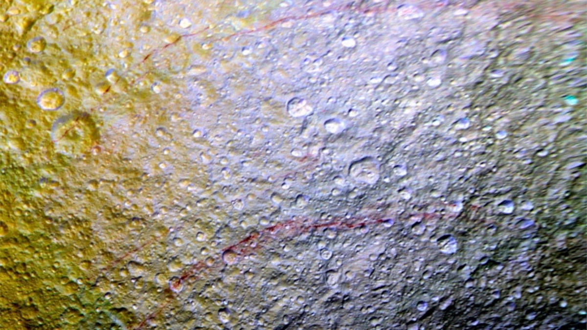 The Curious Case of the Blood-Stained Moon | National Geographic