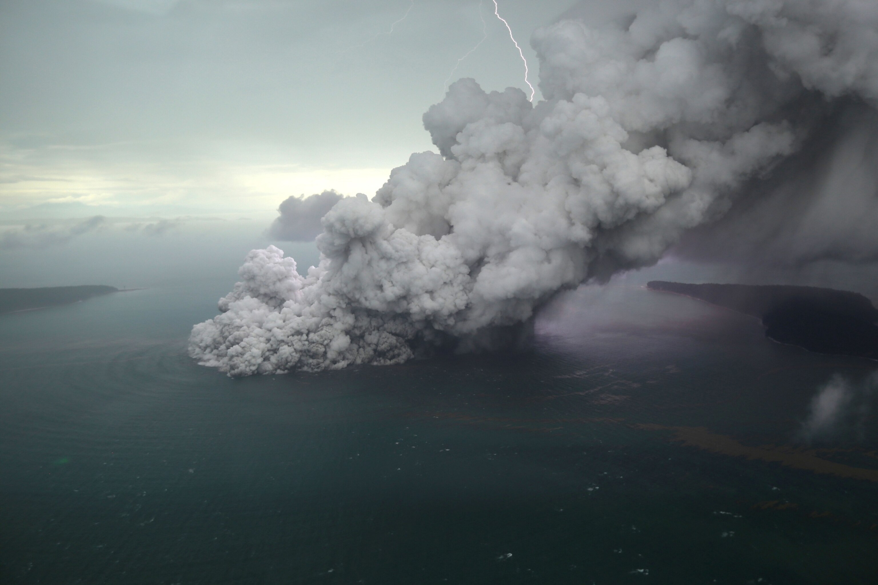 Volcanic eruption sparked a weeklong thunderstorm, and scientists want ...