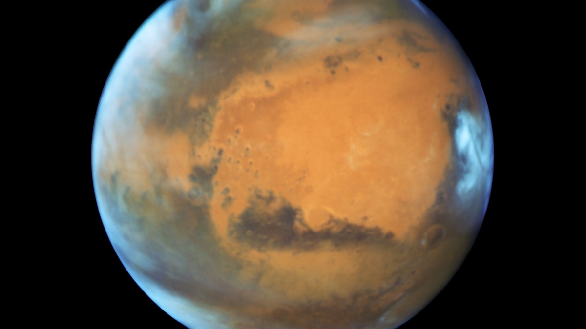 See Mars at Its Biggest and Brightest in a Decade | National Geographic