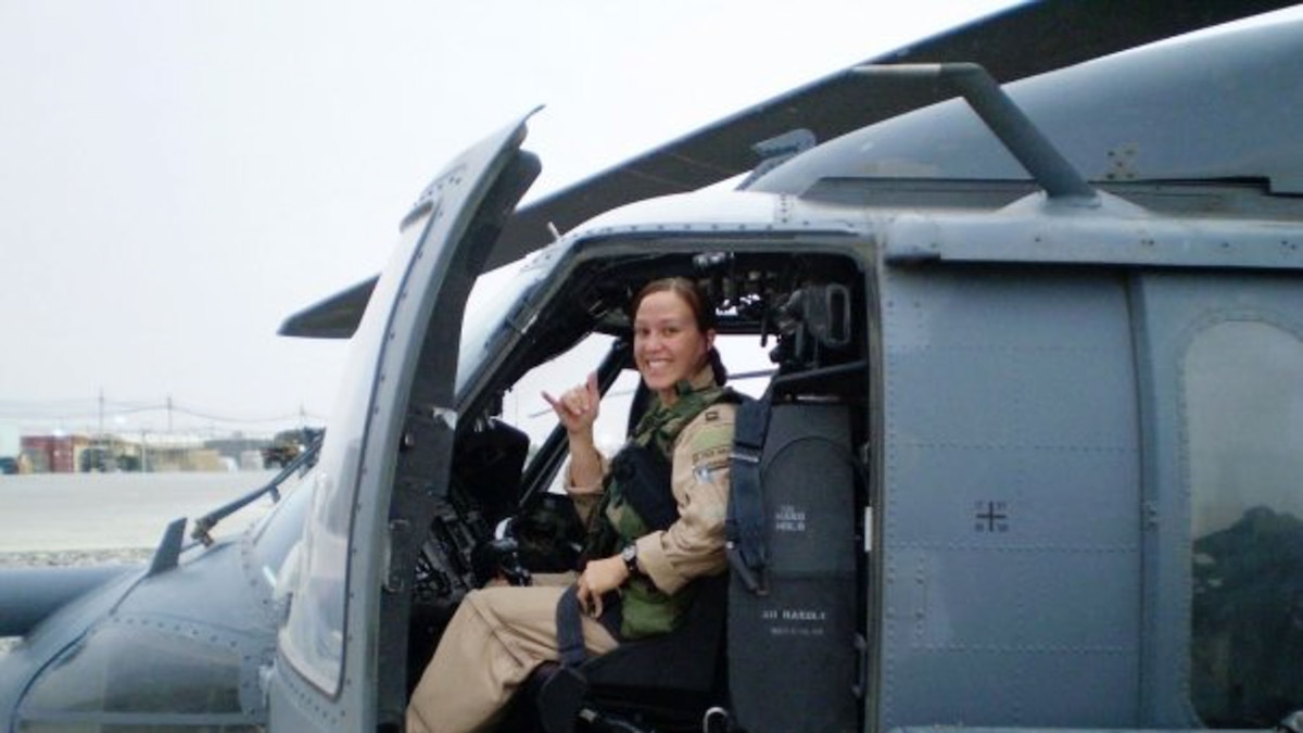 Female Helicopter Pilot Took on the Taliban—and the Pentagon | National ...
