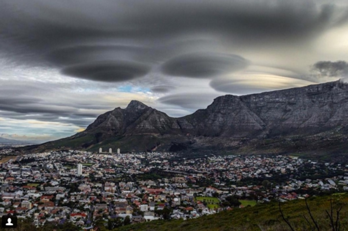 'UFO Clouds' Are Real. Here's How They Happen 'UFO Clouds' Are Real. Here's How They Happen