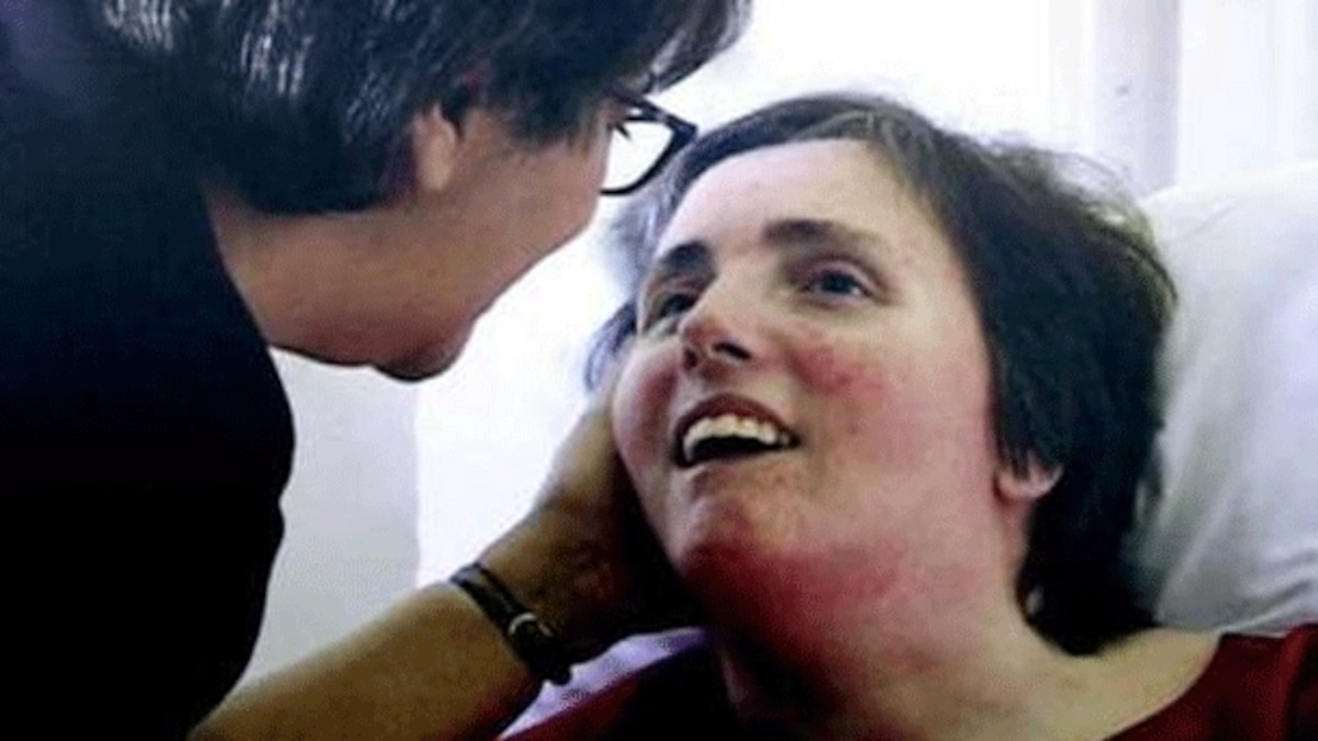 Deader than dead: people in vegetative states are viewed as deader than ...