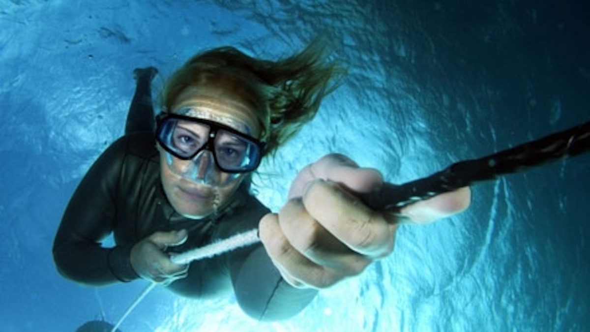 Swedish Free Diver Annelie Pompe on What She Loves About Oxygen ...