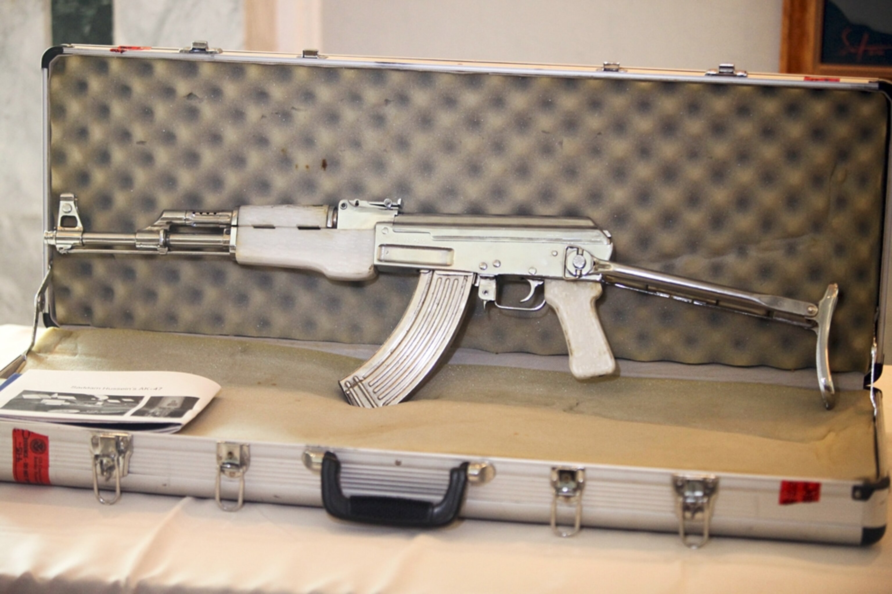 Photos: Saddam AK-47, Ancient Artifacts Return to Iraq