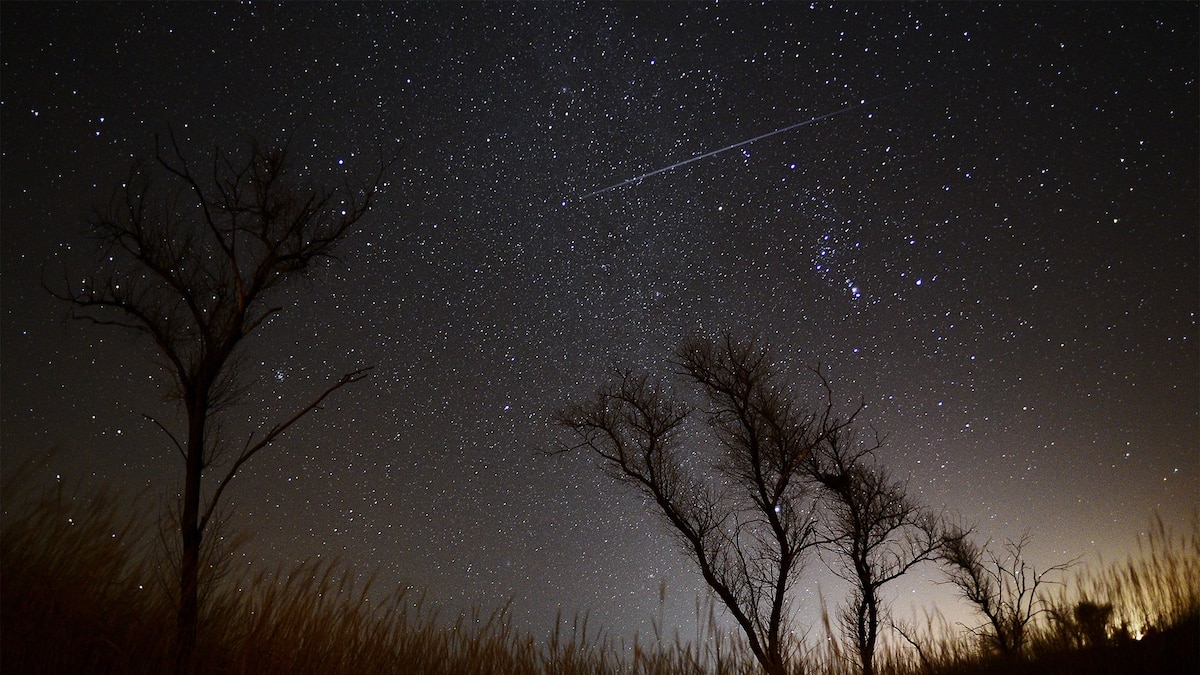Supermoon Meteors and 7 More Can’t-Miss Sky Events in December ...