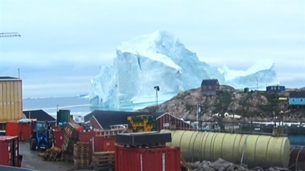 Video Shows Greenland Town Threatened by Looming Iceberg | National ...