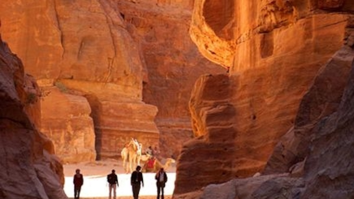 World’s Best Hikes: Petra Through the Back Door, Jordan | National ...