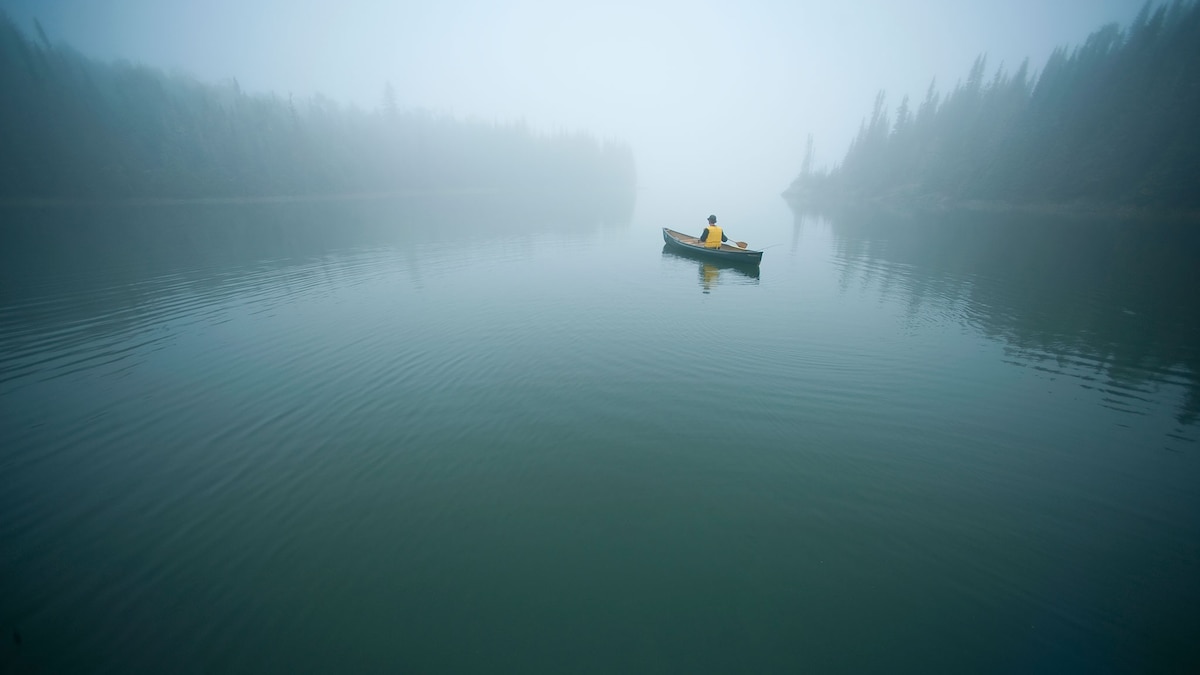 5 of the world's spookiest lakes—and the science behind them | National ...