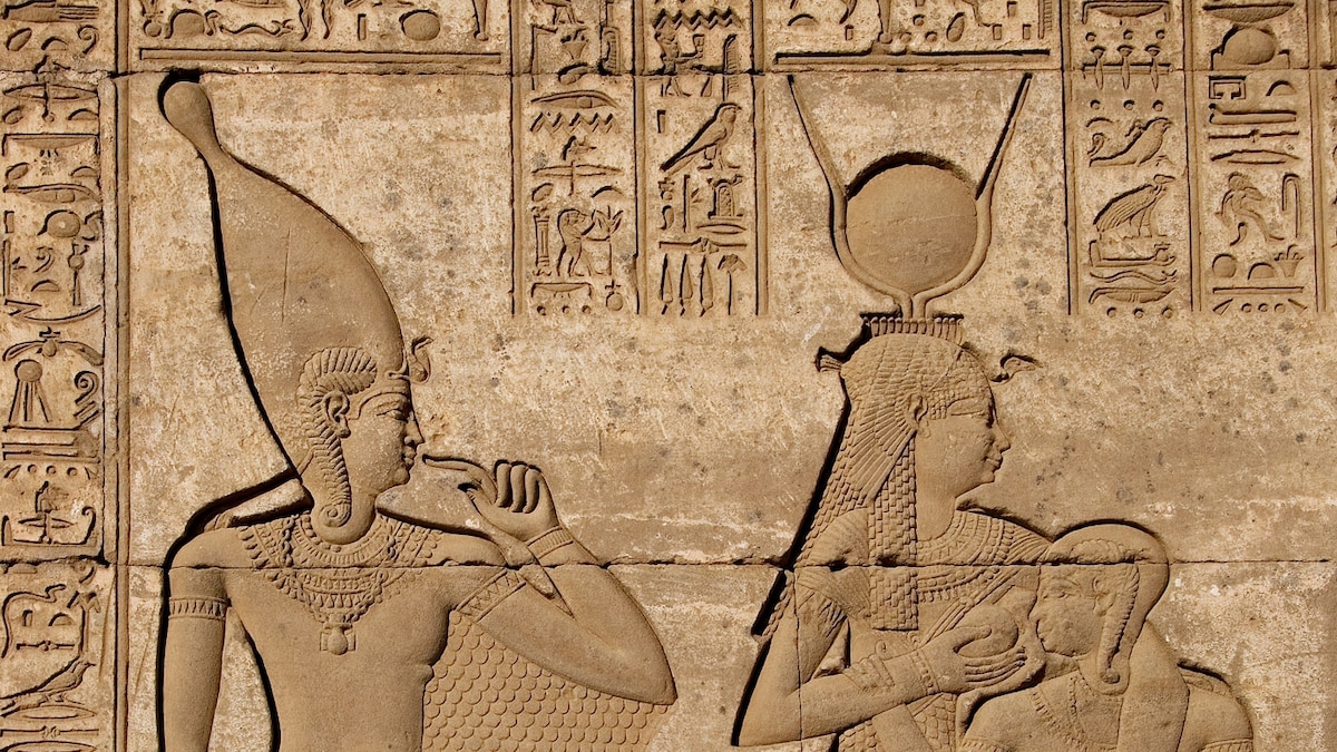 Egyptians used papyrus—and other ways of handling periods through the ...