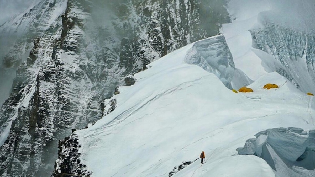 Recent Everest Summits, Tragedies Mark Return of ‘Normal’ Climbing ...