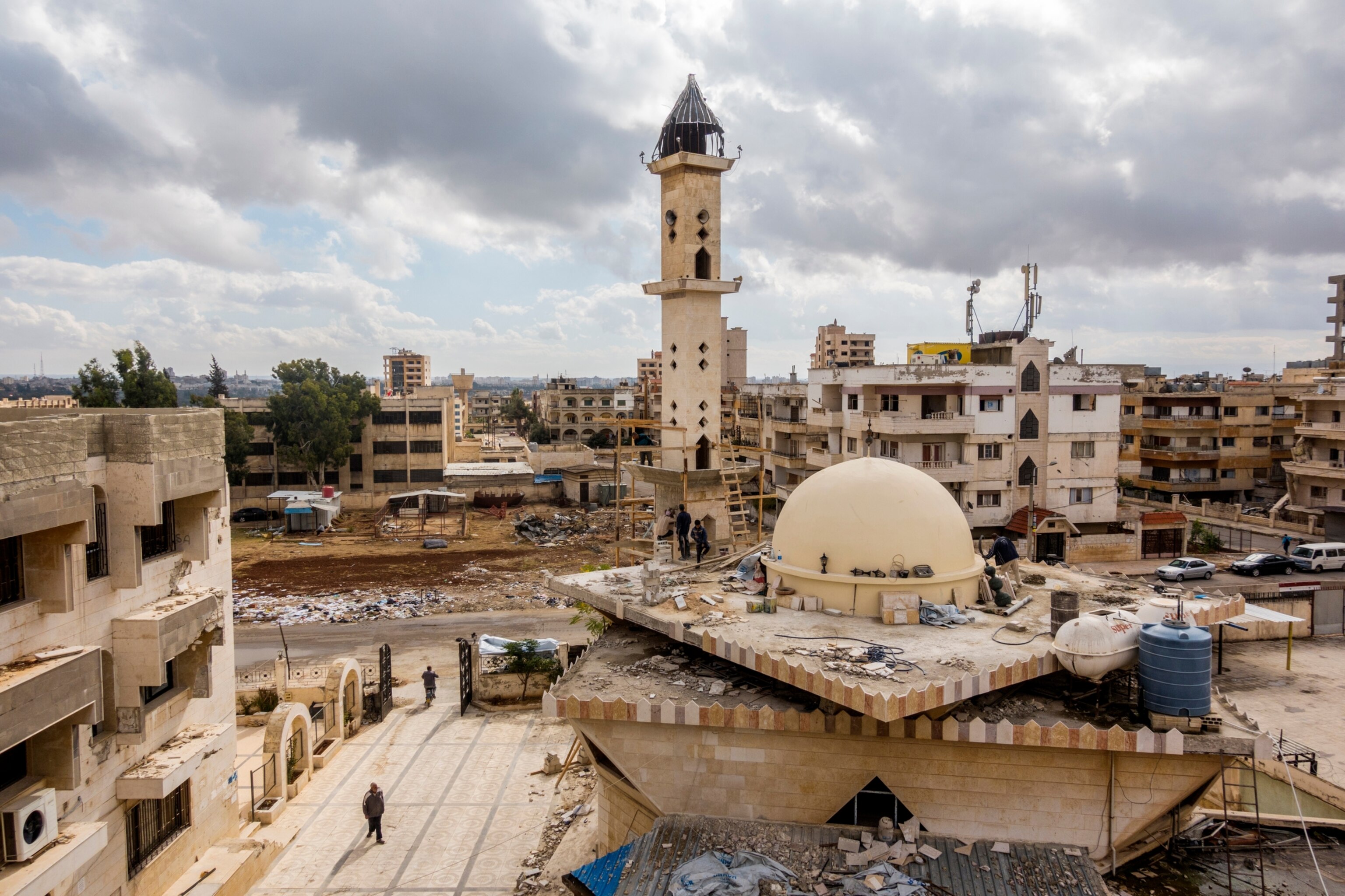 Amid the Rubble, Syrian Cities Seek a Postwar Normalcy