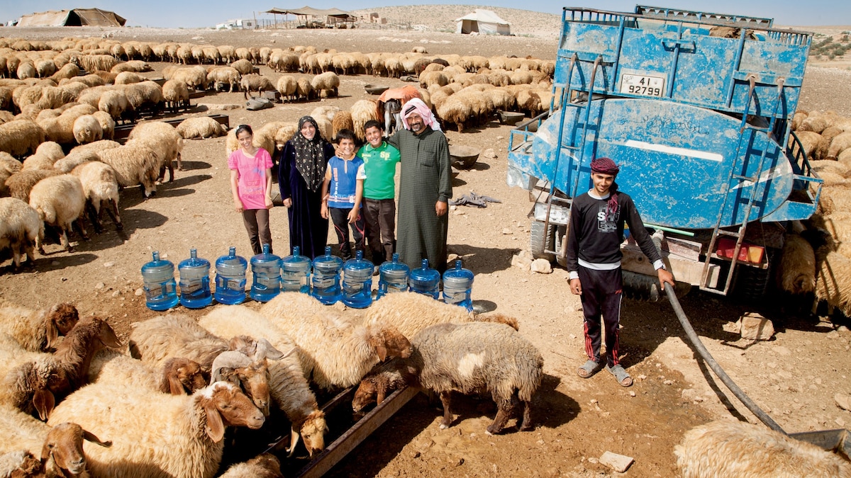 Pictures Show Stunning Inequality in World Water Use | National Geographic
