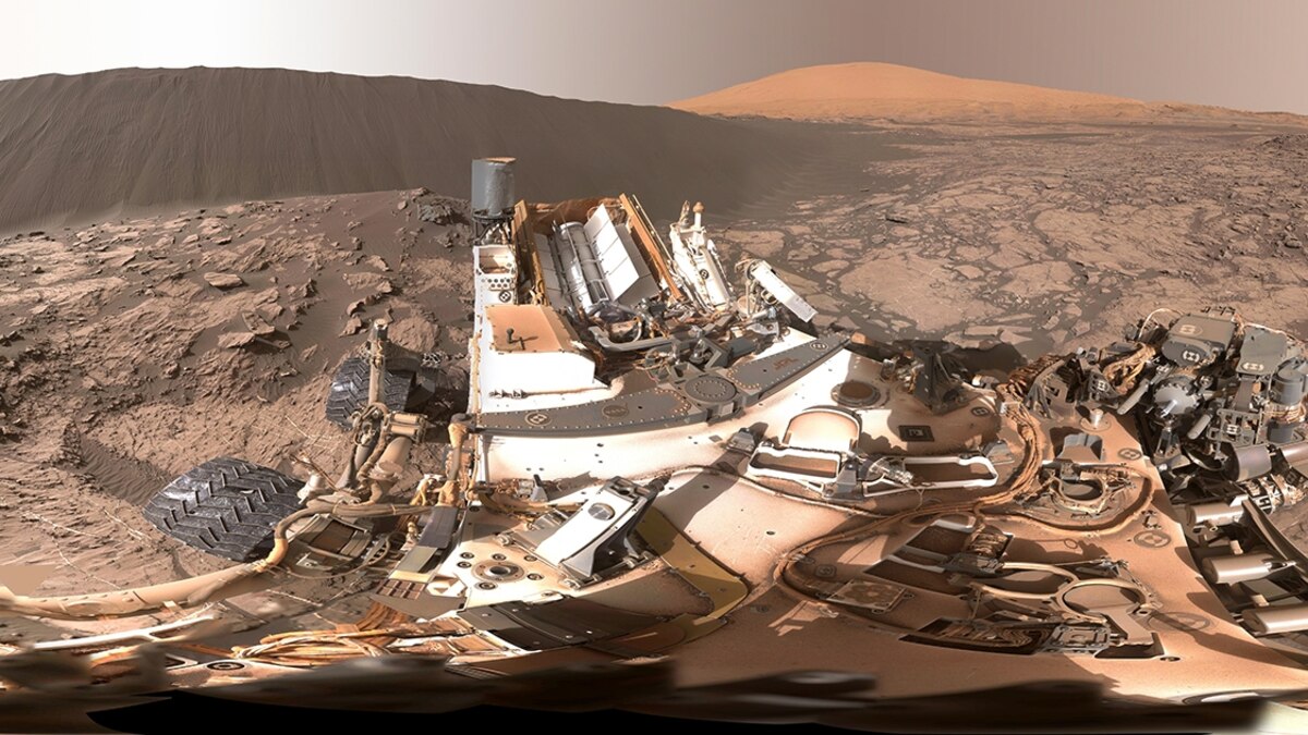 Check Out This 360-Degree Panorama of Sand Dunes on Mars | National ...