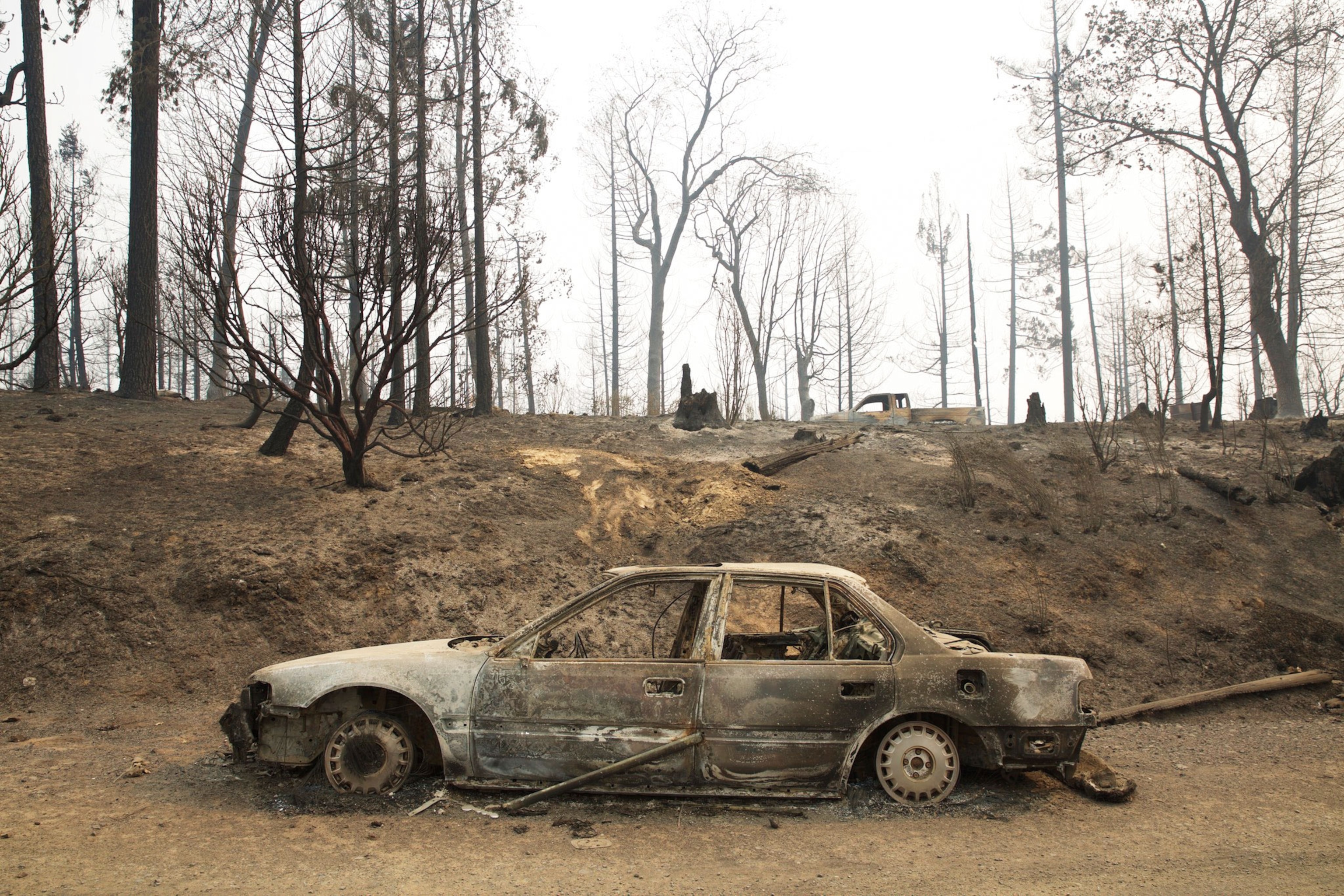 A Photographer Inside the Wildfires