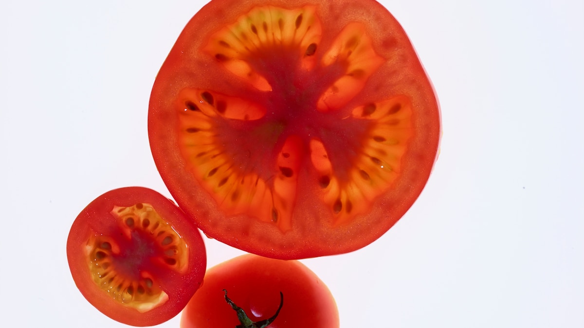 Is a Tomato a Fruit? It Depends on How You Slice It | National Geographic