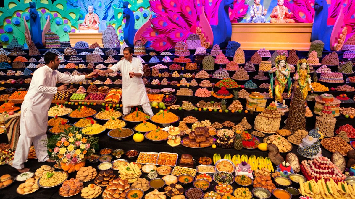 Not Just Thanksgiving: 15 Photos of Food-Centric Celebrations ...