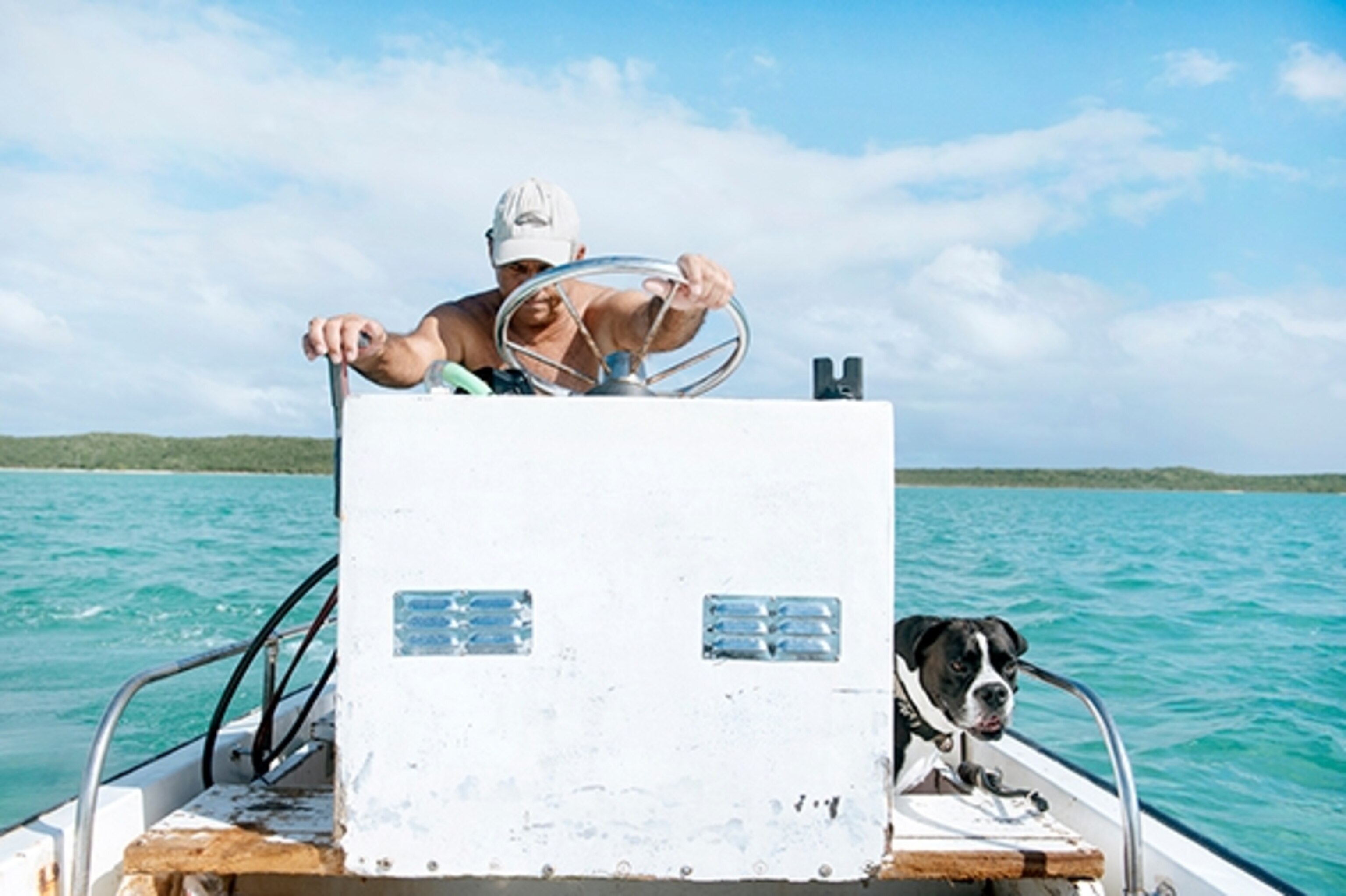 This Man Is Living Your Tropical Island Dream Life