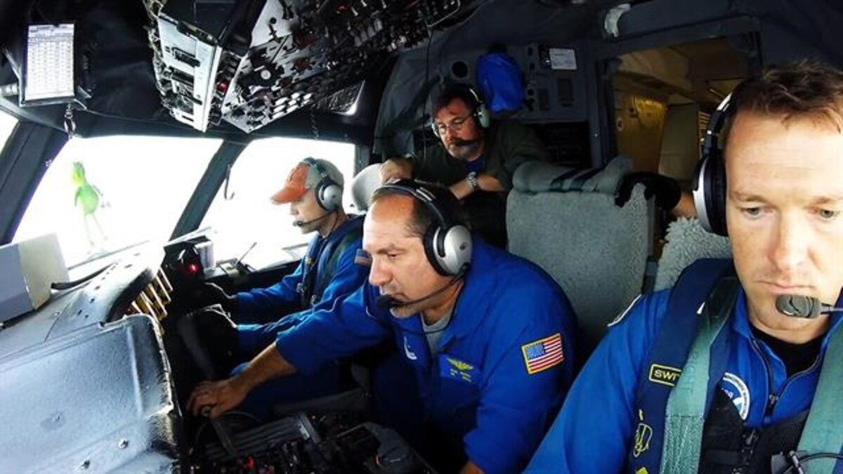 Watch Daredevils Fly Into a Hurricane for Science | National Geographic