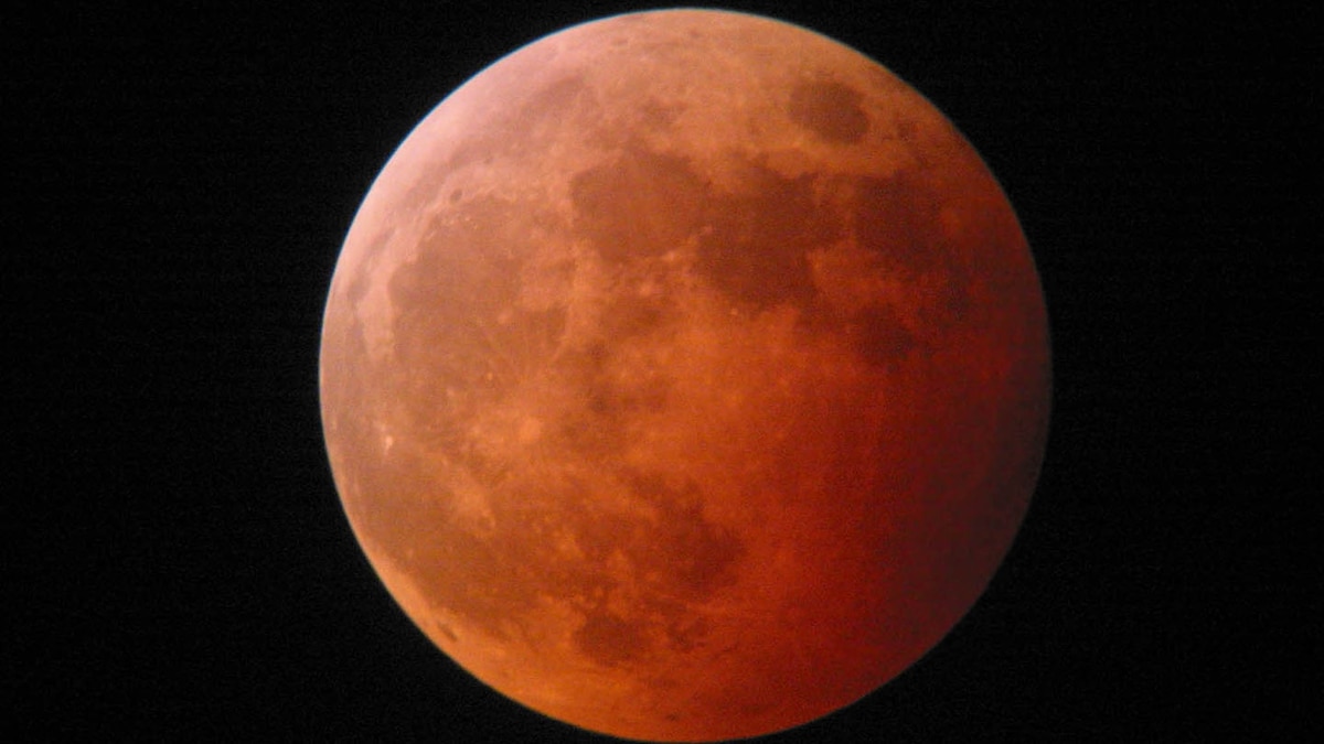 Watch for These Top 5 Sky Events of 2015: Eclipses, Comets, and Planets ...