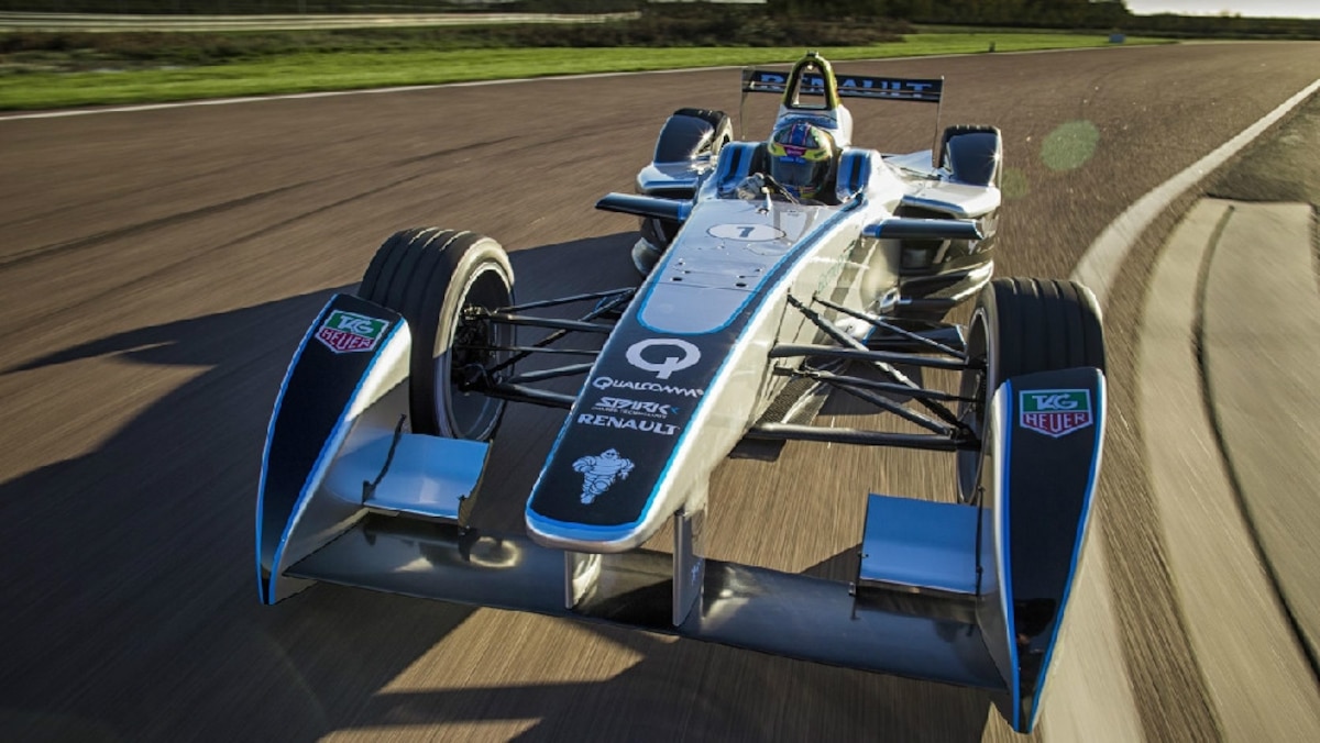 Formula E Racing Gears Up: How Does Electric Stack Up to Gasoline on ...