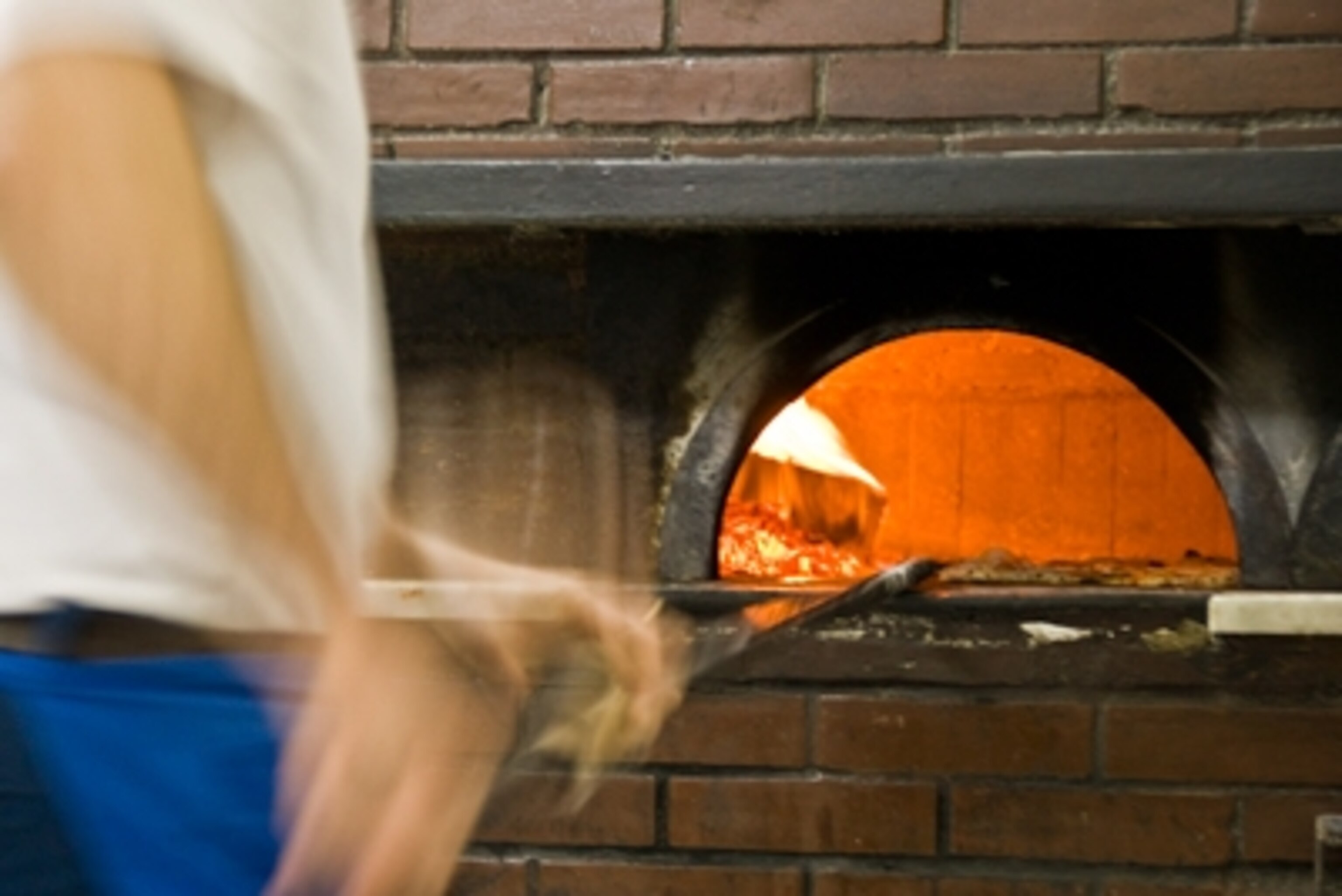 Eat, Love, Pizza: Sampling Naples’ Swoon-Worthy Slices