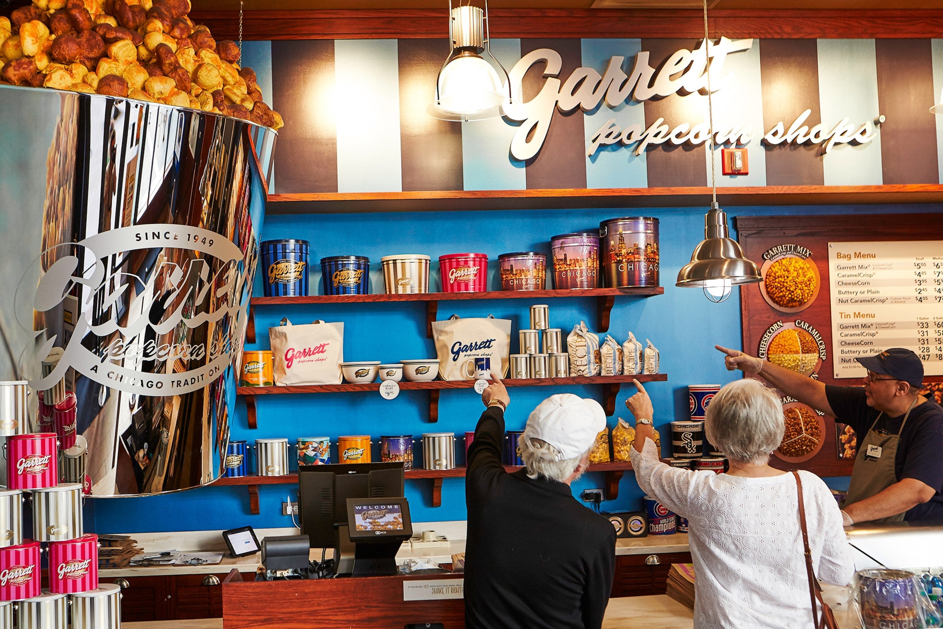 Liked ‘The Bear’? Eat your way around Chicago with these iconic dishes