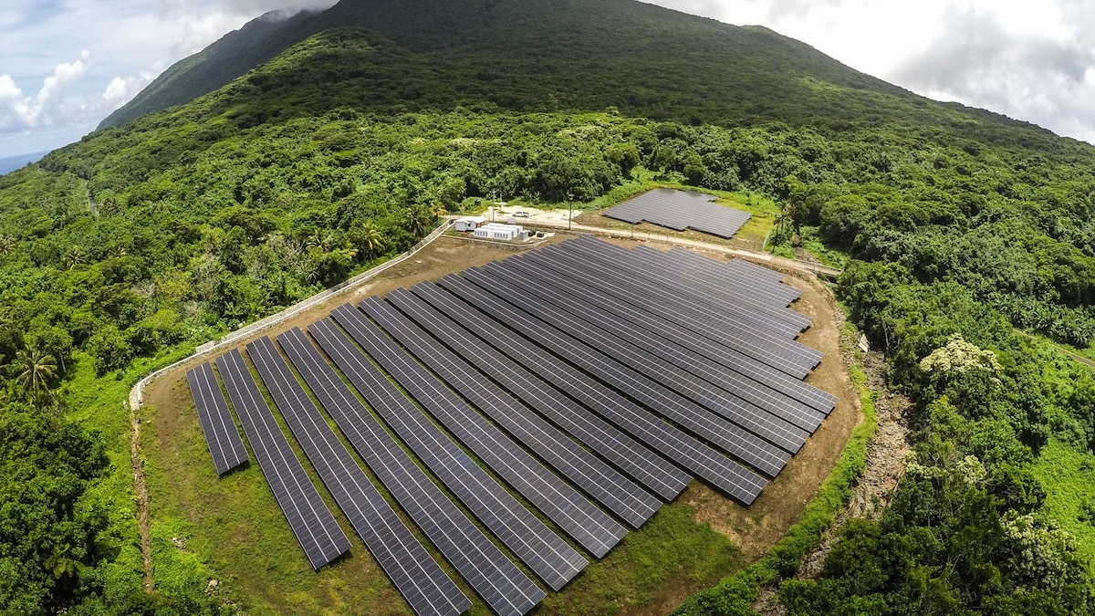 Ta'u, American Samoa, Changed From Diesel to Solar Power With Tesla's ...