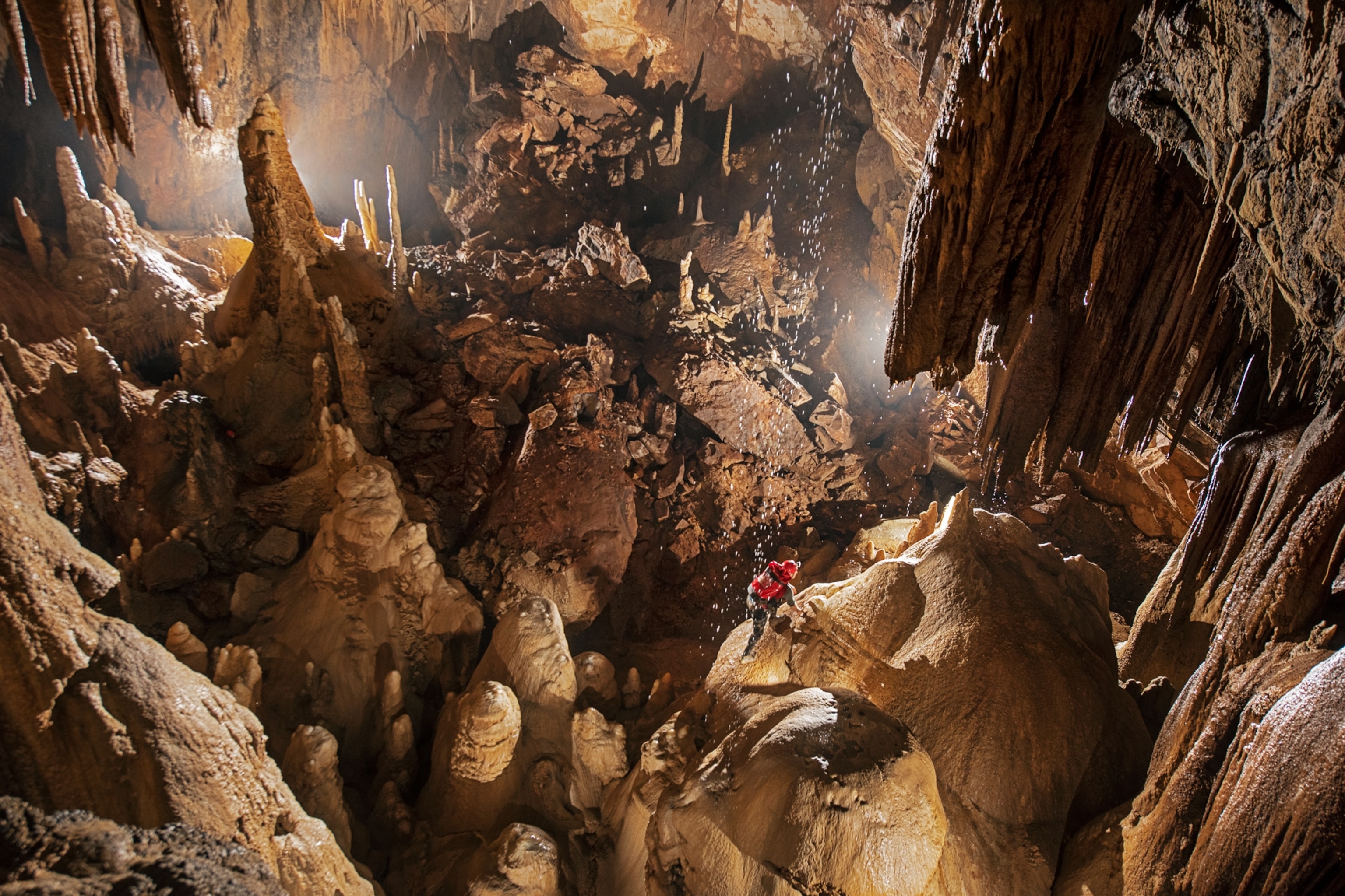 Step inside this massive cave labyrinth hidden under Borneo