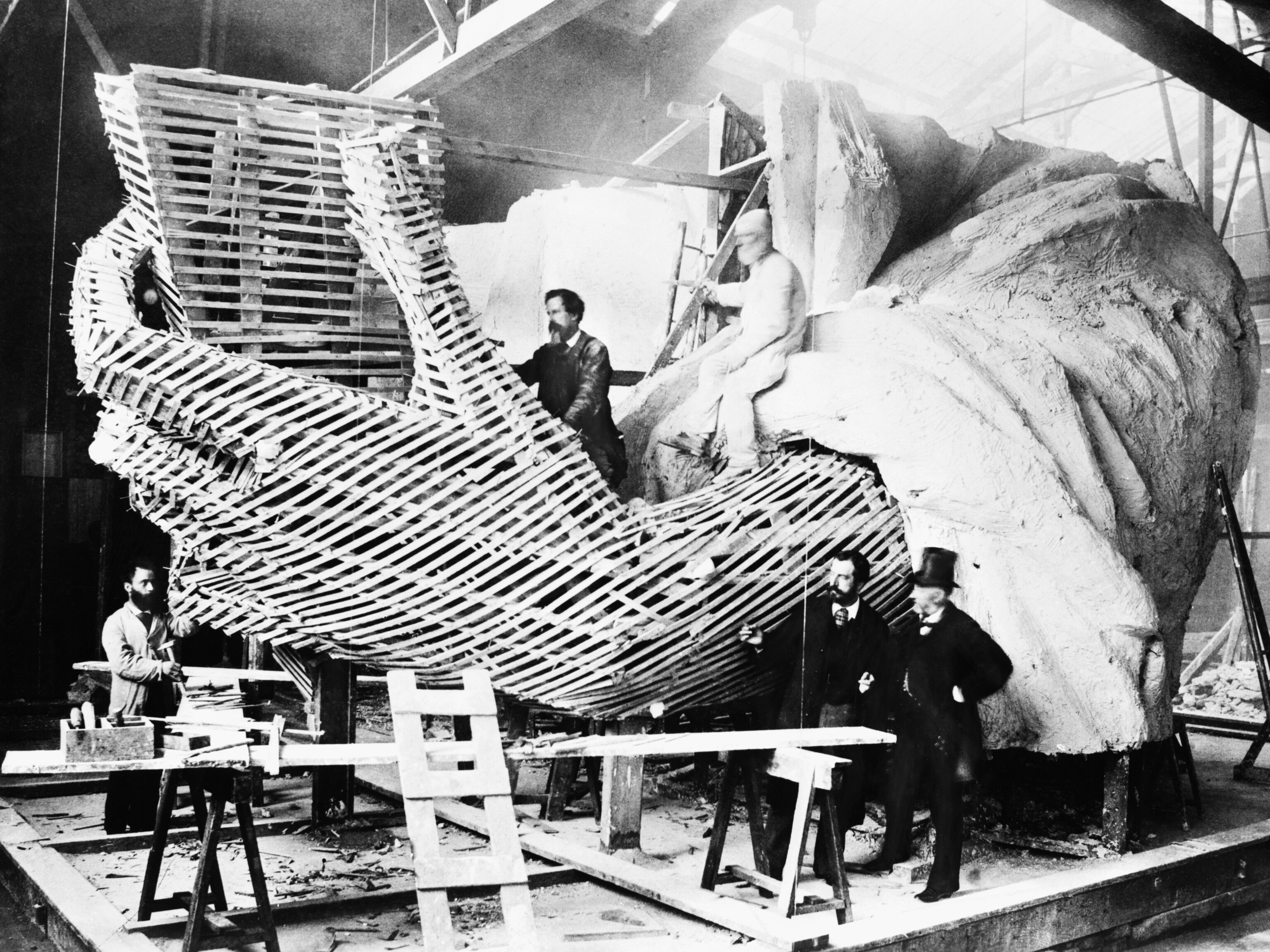 Historic photos show how the Statue of Liberty was built