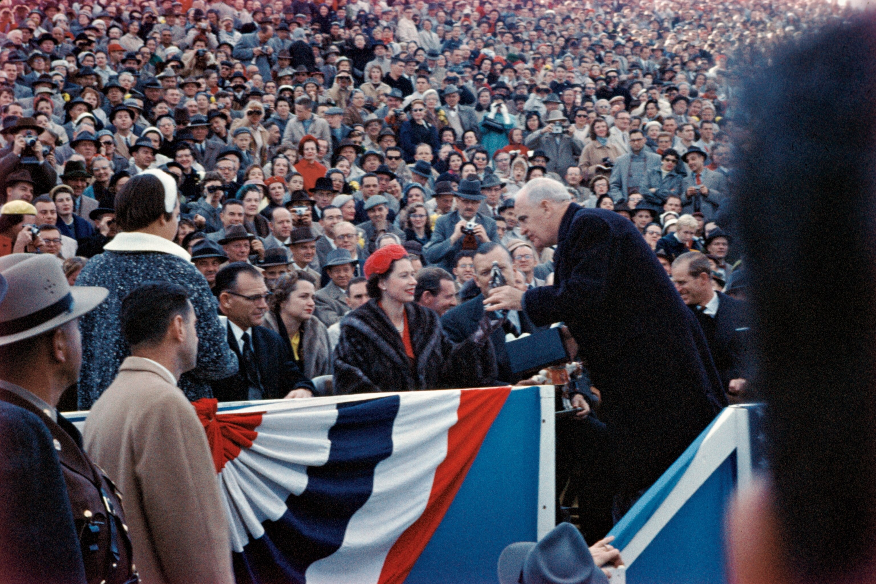 Exclusive: See rare photos of Queen Elizabeth II from National ...