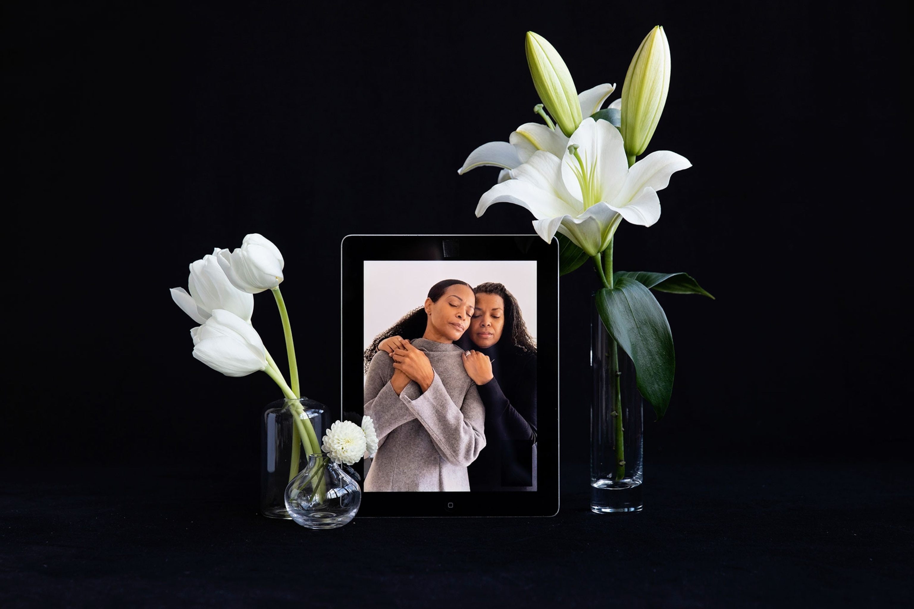 Text messages capture heartbreaking goodbyes of COVID-19 victims