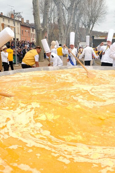 Experience: The festival of the giant omelette