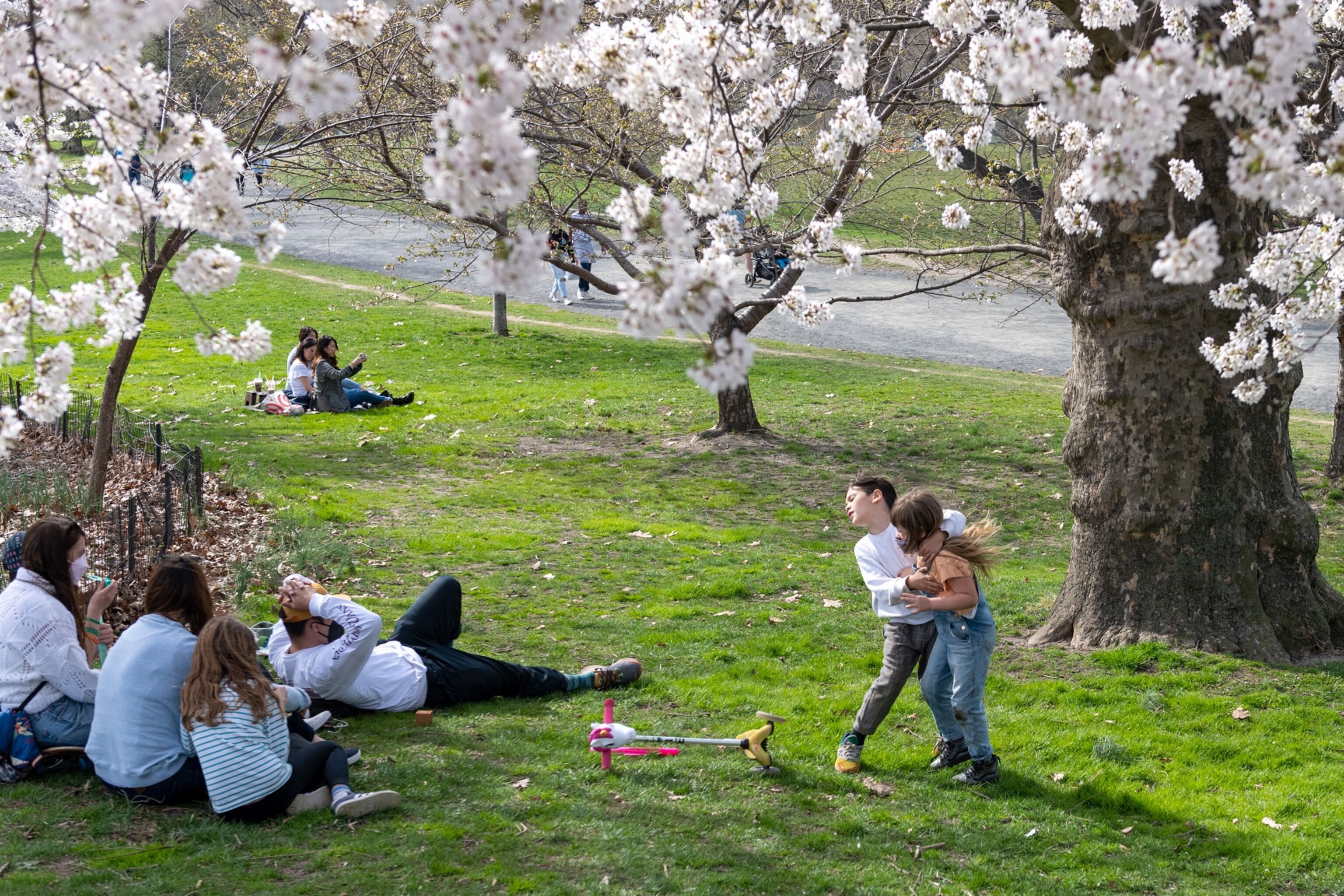 Vaccinated people can go maskless outside. Here’s what the CDC says is ...