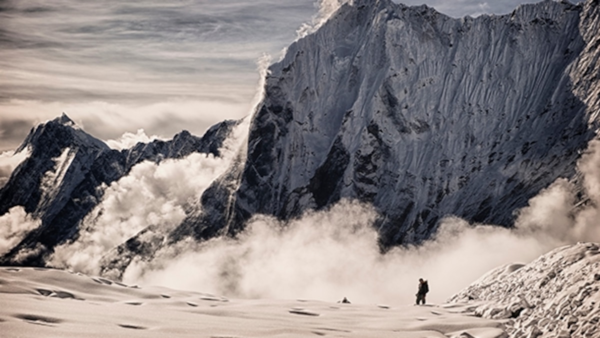 Meet the 92-Year Old Scribe, Elizabeth Hawley, Recording Mount Everest ...