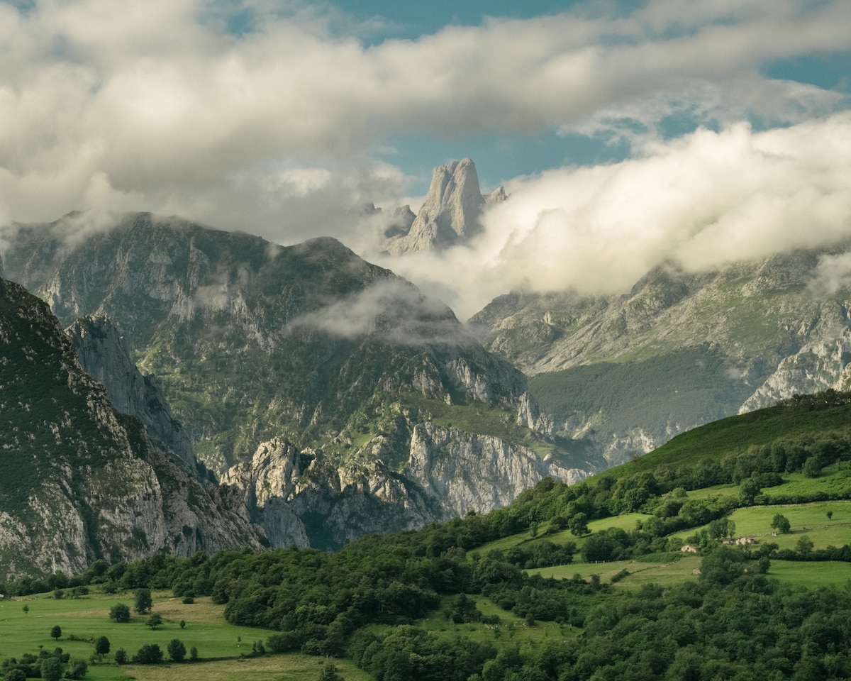 Legends of Spain Brandstory | National Geographic