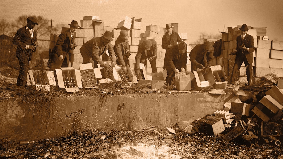 Prohibition's history on its 100th anniversary | National Geographic