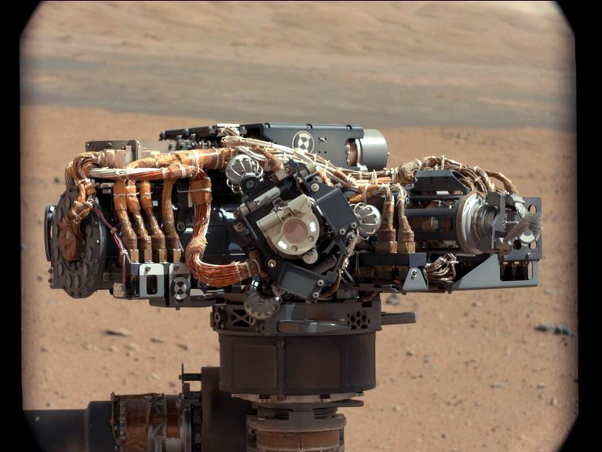 Mars Rover Set to "Drive, Drive, Drive"—Headed for "Prize" Mountain