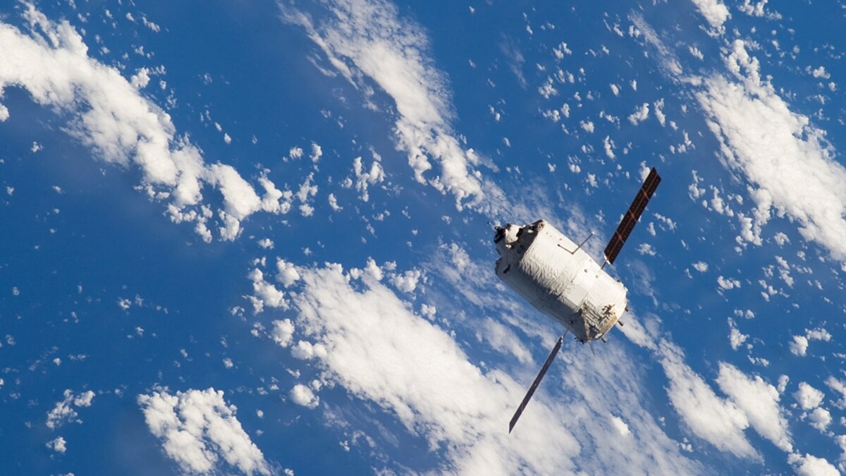 Garbage-Filled Spaceship to Fall to Earth Tuesday | National Geographic
