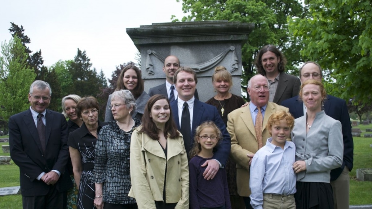 Family Ties | National Geographic