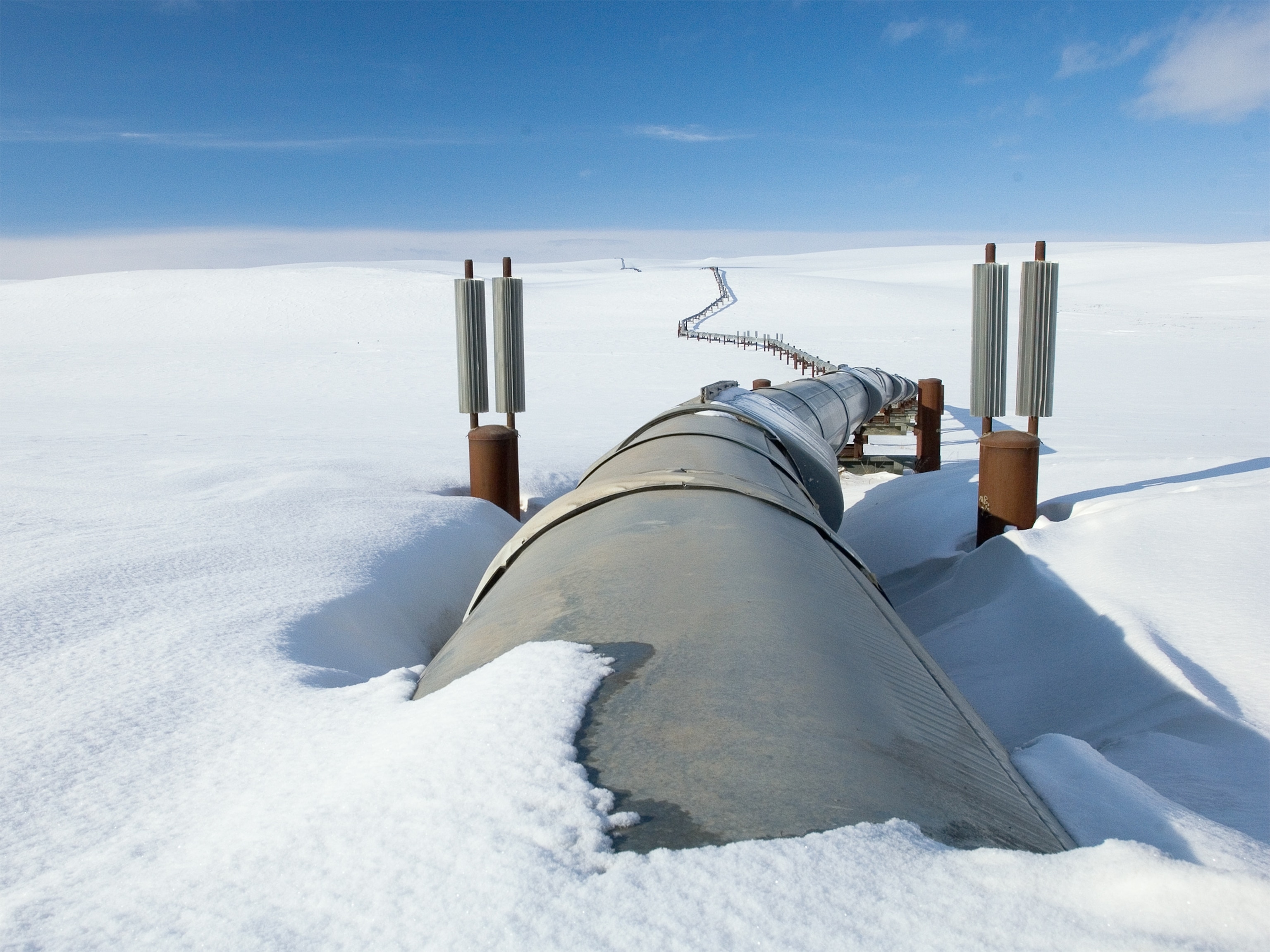 To Stem Fall in Oil Output, Alaska Seeks to Slash Industry Taxes ...